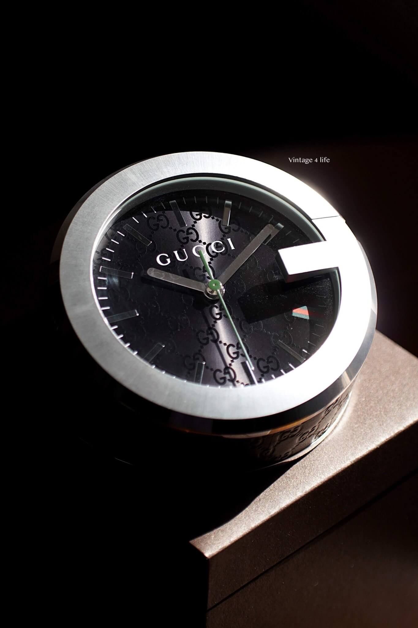 GUCCI Desk Clock with black GG dial - Vintage 4 life - Vintage watches
